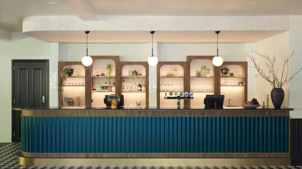 The Elephant British Pub - Elite Building Co.